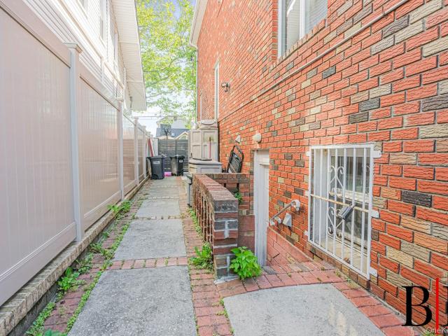 2161 E 72nd Street