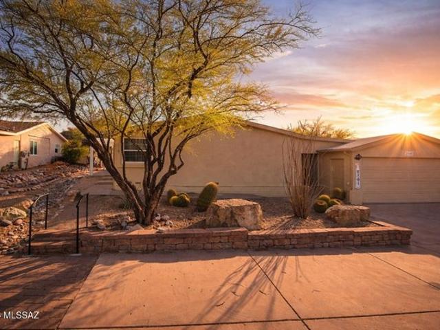2161 S Flying Q Ln, Tucson, AZ 85713