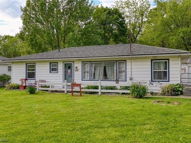 2161 Savoy Ave, Akron, OH 44305