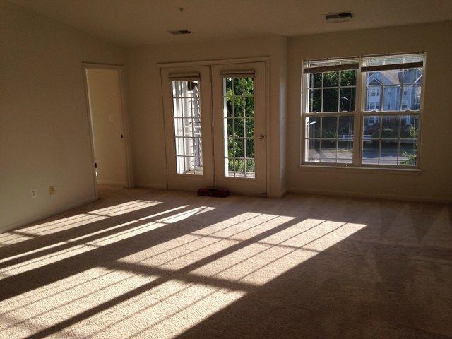 2161 Scotts Crossing Ct Apt 303, Annapolis, MD 21401