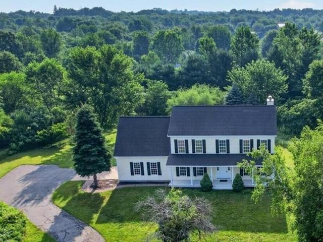 2161 64th St, Fennville, MI 49408