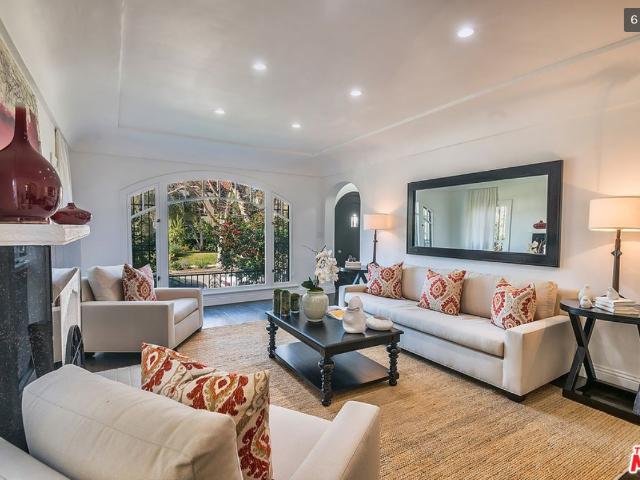 216/218 S Orange Dr. 4 Bedroom Apartment for Rent at 216/218 S Orange Dr Los Angeles, CA 90036 Mid City West