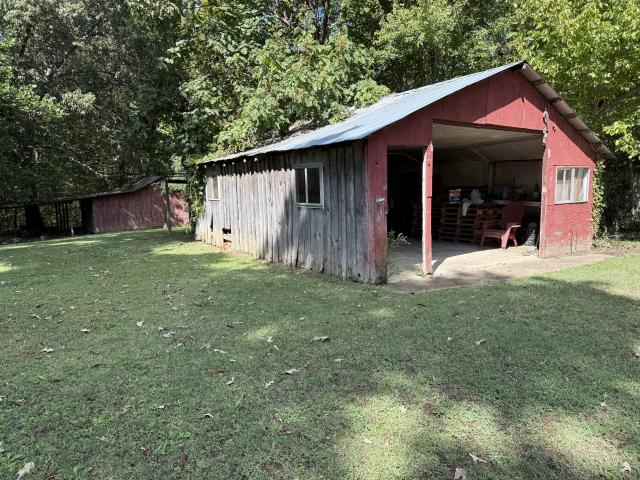 21625 Seminary St