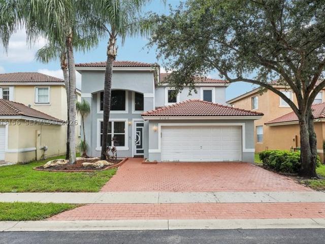 2162 NW 77th Ter, Pembroke Pines, FL 33024