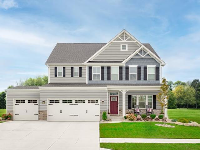2162 Owens Cir E, Beavercreek, OH 45434