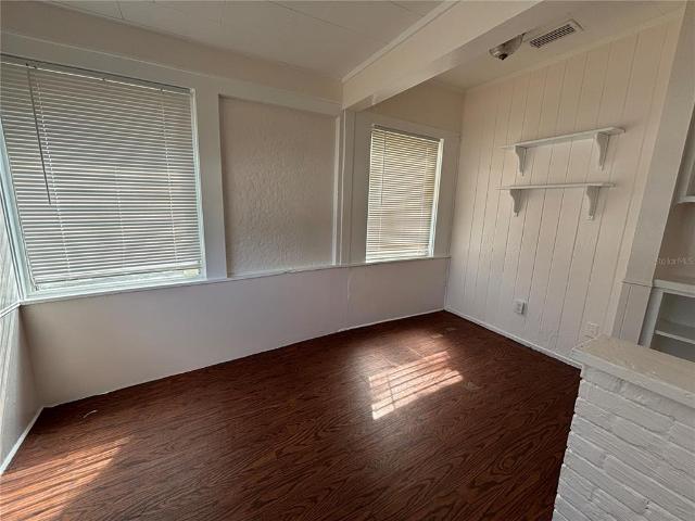 2162 46th Ave N, St. Petersburg, FL 33714 | MLS #TB8493 | Compass