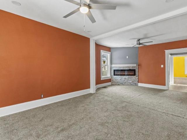 2163 N 38th St, Unit 2165