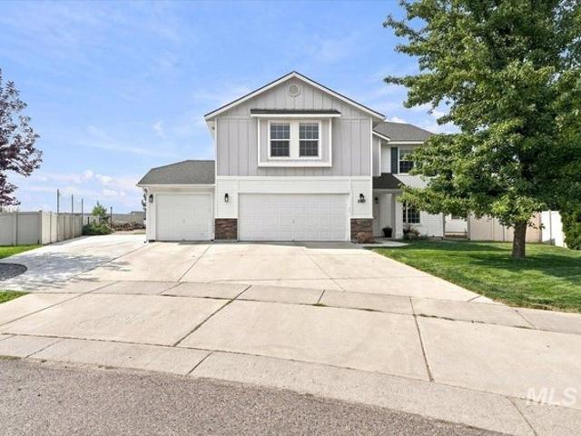 2163 Alpine Creek Dr, Fruitland, ID 83619