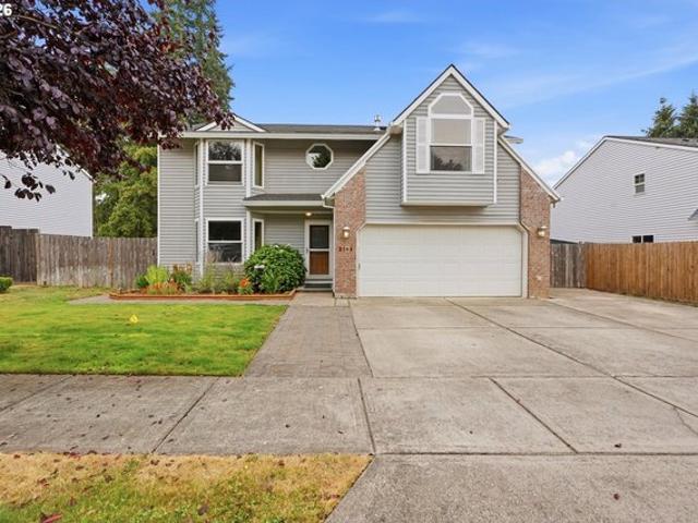 2163 Dorsey Dr, Hubbard, OR 97032