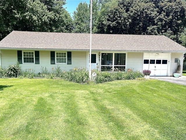 2163 Lake Rd, Ontario, NY 14519