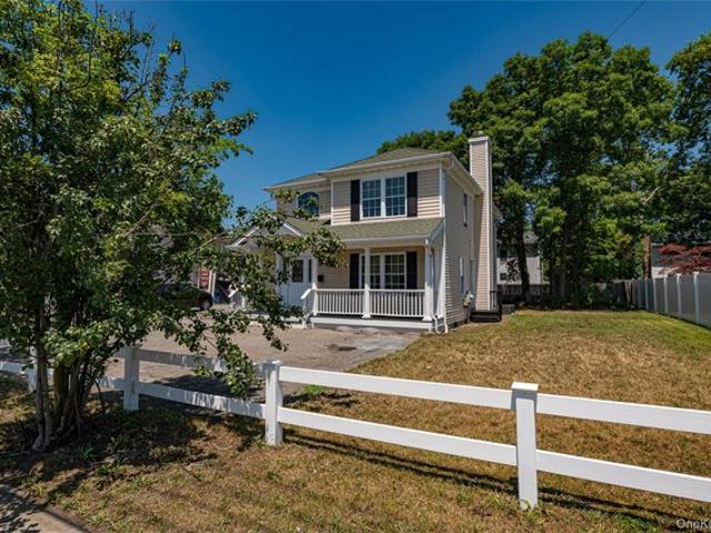 2163 Sunrise Hwy, Islip, NY 11751