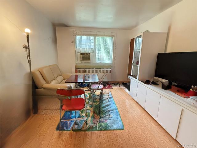 216 3 th Avenue A