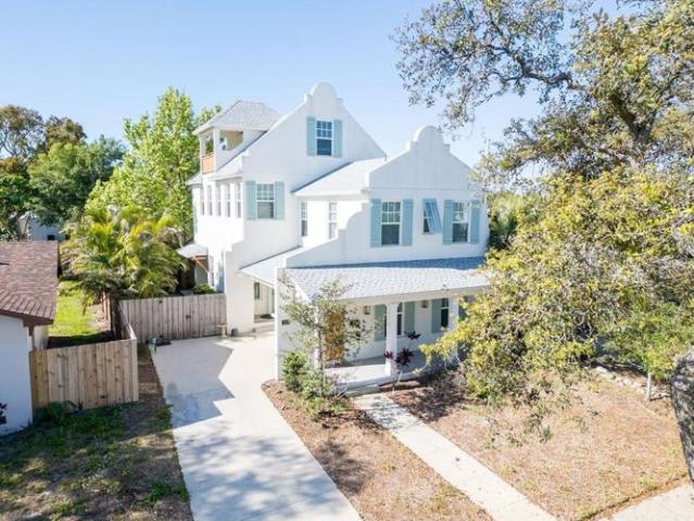 216 15th Ave SE, Saint Petersburg, FL 33701