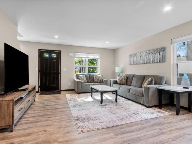 216 4TH Street