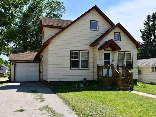 216 6th Street W