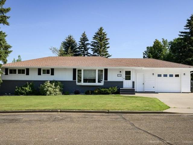 216 Coulee Dr, Washburn, ND 58577