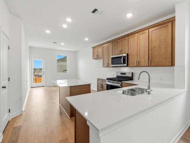 216 Cogitare Ln