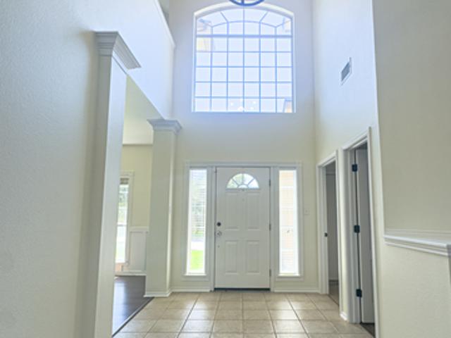 216 Corsica Dr