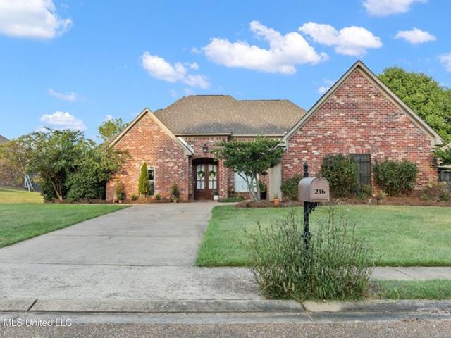 216 Calhoun Dr, Gluckstadt, MS 39110
