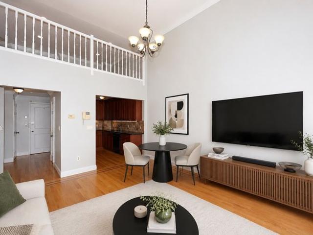 216 Calyer St Apt 2A, Brooklyn, NY 11222
