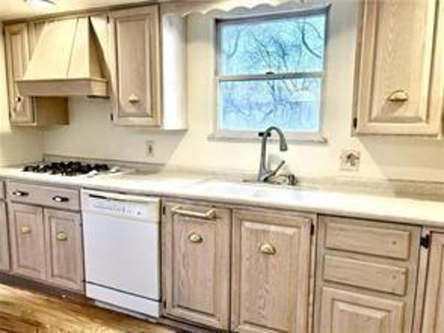 216 Carmella Dr, McKeesport, PA 15131 | MLS #1752