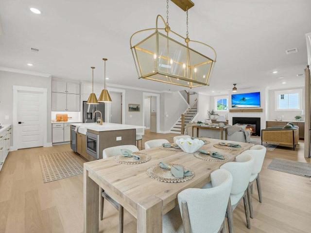 216 Creek Pointe Drive