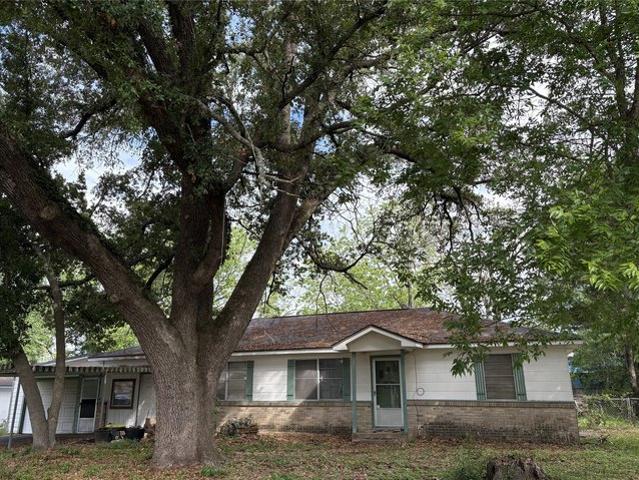 216 and 214 Belmont St, Tomball, TX 77375