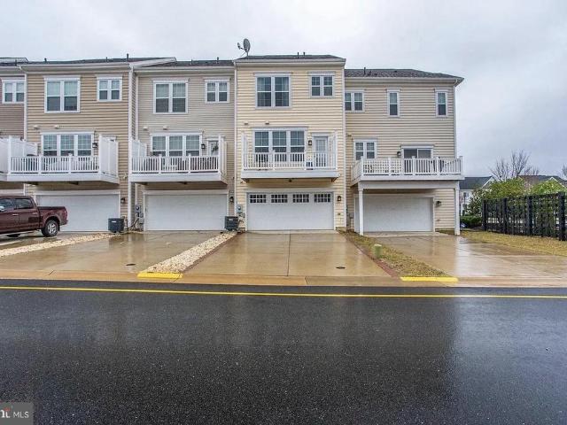 216 Apricot Street