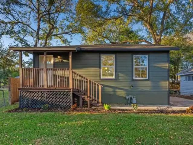 216 Armstrong St, San Marcos, TX 78666 MLS 1987032