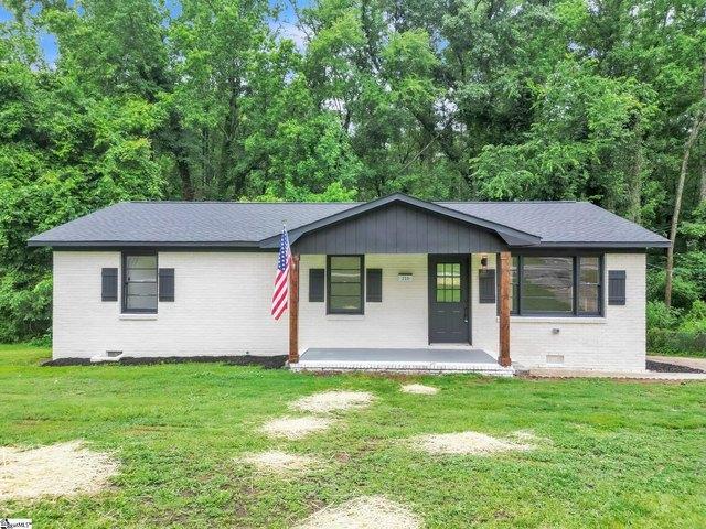 216 Ashcroft Dr, Greenwood, SC 29646