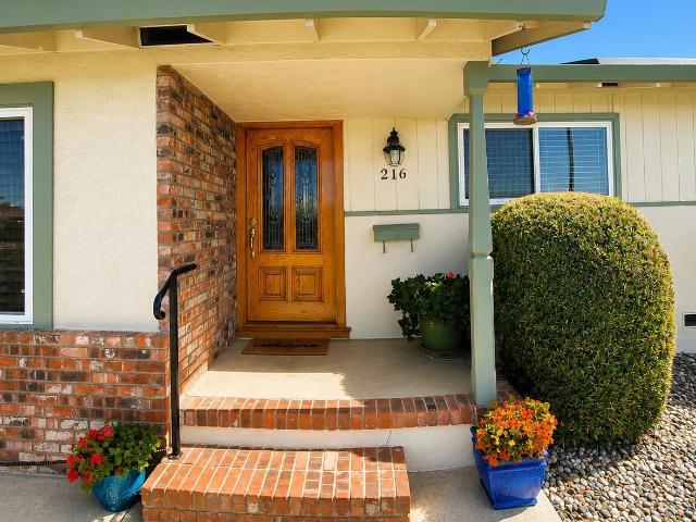 216 Boulder Dr