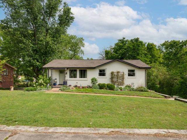 216 Bonnabrook Dr, Hermitage, TN 37076