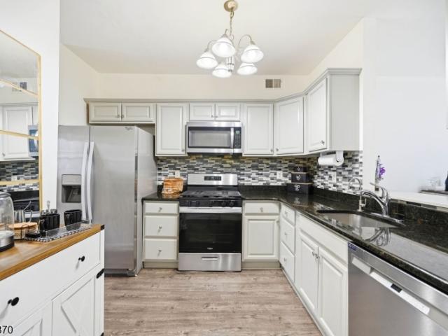 216 Barringer Dr