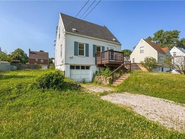 216 Bettis Rd, Dravosburg, PA 15034