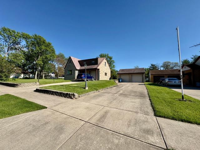 216 Berens Street