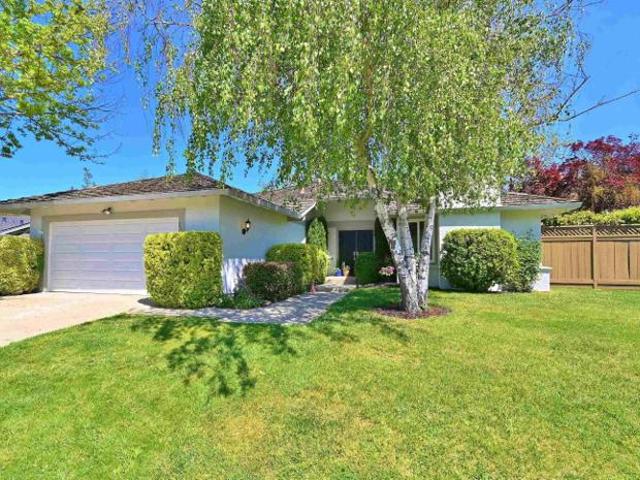 216 Berkshire Ct, Danville, CA 94526
