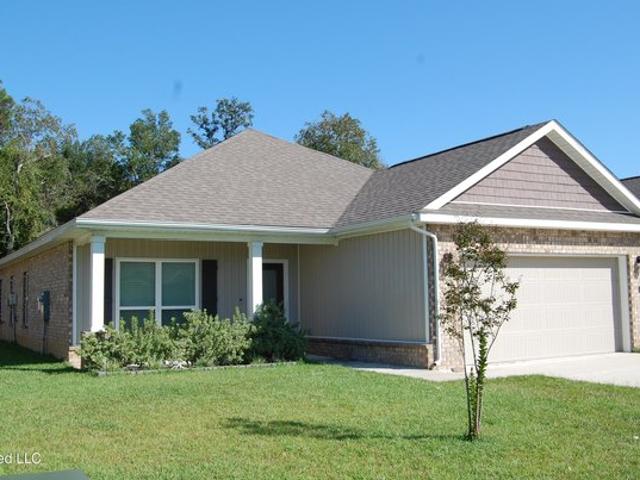 216 Blue Osprey Ct, Ocean Springs, MS 39564