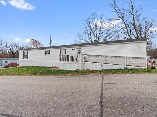 216 Blossom Ln, Sewickley, PA 15143