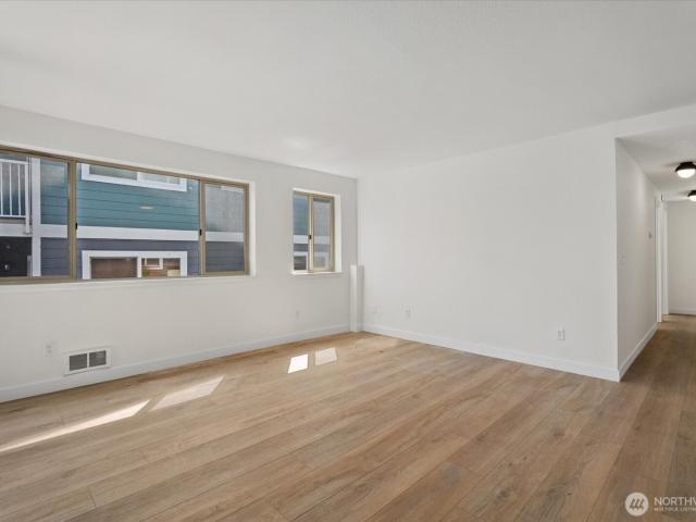 216 Broadway # 3