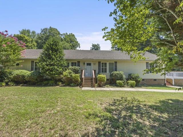 216 Gibson Rd, Mebane, NC 27302