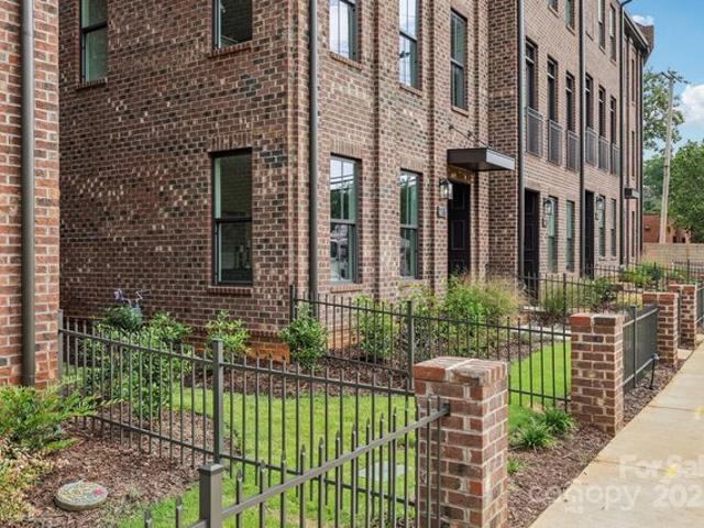 216 Gilead Rd, Huntersville, NC 28078