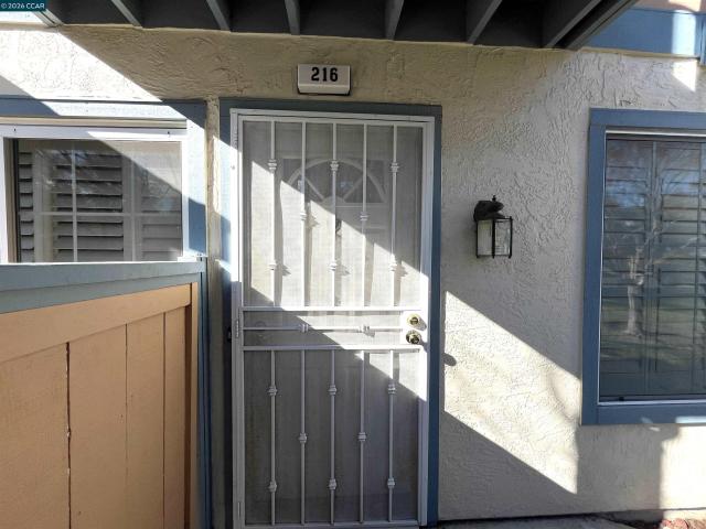 216 Glenwood, Hercules, CA 94547 | MLS #41126 | Compass