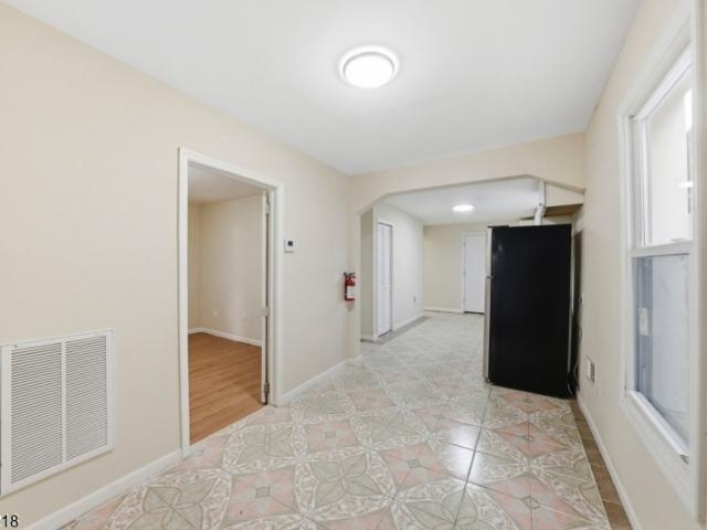 216 Delaware St