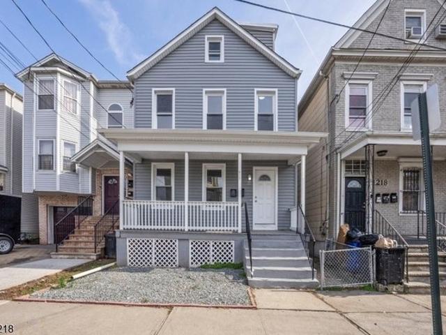 216 Delaware St, Elizabeth City, NJ 07206