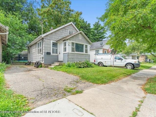216 Denver Ave, Lansing, MI 48910
