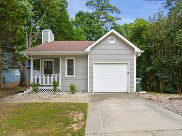 216 Dickens Dr, Raleigh, NC 27610