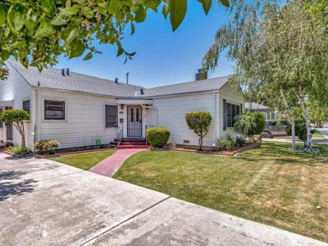 216 E 12th St, Tracy, CA 95376