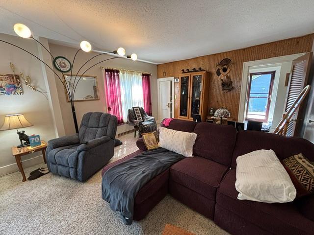 216 E 25th Street
