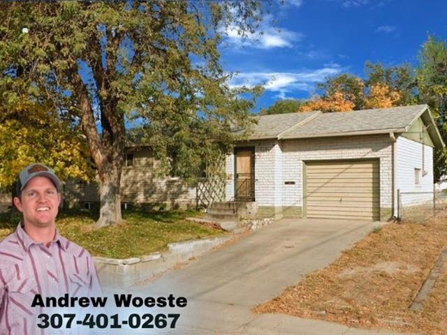 216 E 29th Ave, Torrington, WY 82240