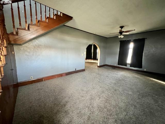 216 e fulton st